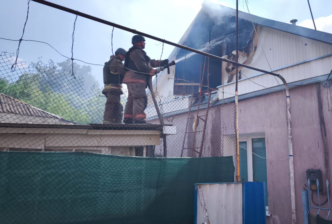 Упродовж 17 липня окупанти атакували три райони Дніпропетровщини постраждали люди ФОТО